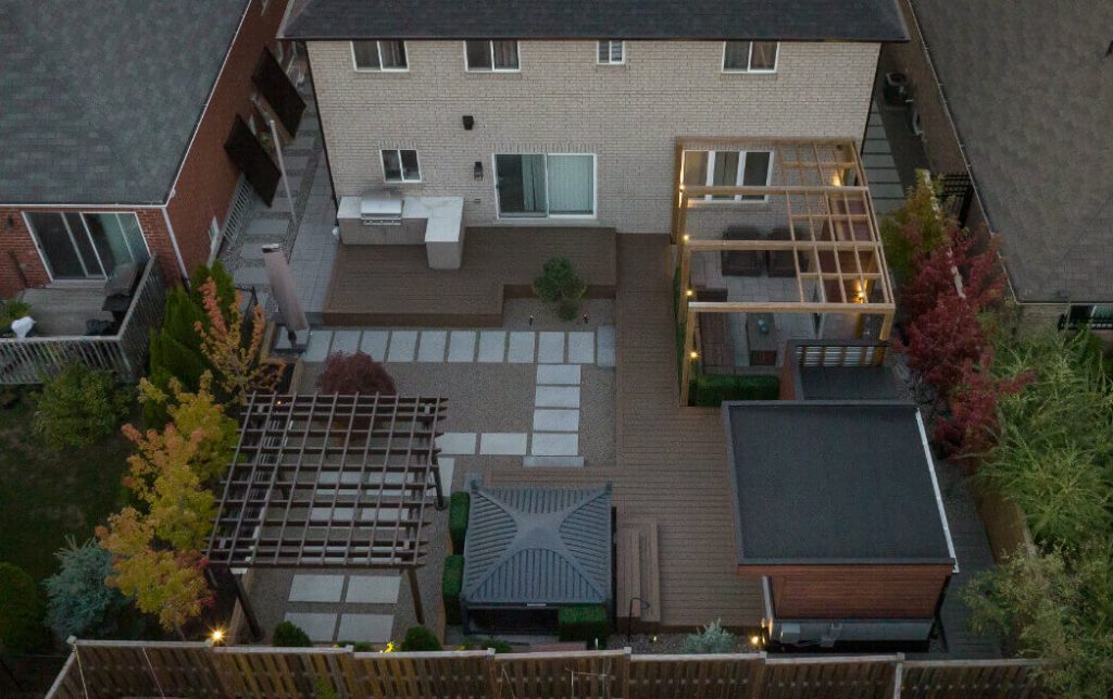 Composite Decks Toronto ☑️ Custom Deck Contractor